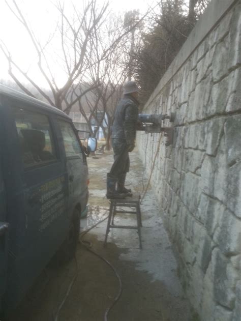 우수맨홀코아원형맨홀코아코아천공바닥기초앙카코아닥터코아벽체절단노면컷팅노면절단옹벽컷팅도로절단도로컷팅건물내부철거