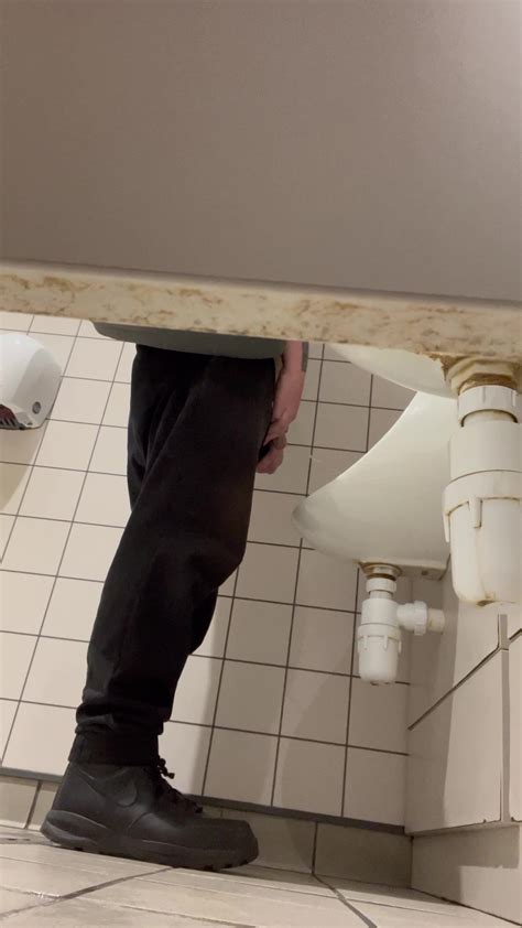 Urinal Spy Video Thisvid Com