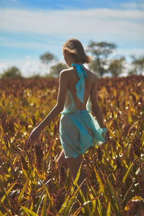 Amazing Angelic Face Hannah Ray Teasing Naked In The Field Photos