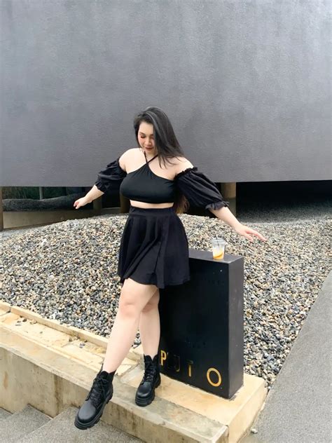 🖤เทคนิคเลือกกระโปรงพรางพุง สาวอวบสะโพกใหญ่ แกลเลอรีที่โพสต์โดย