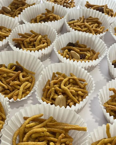 Nabak Chiblo Sampling The Price Club Supermarket