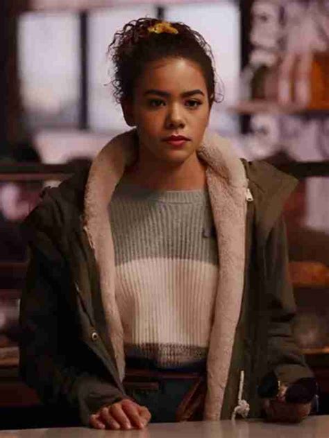 Ginny And Georgia Antonia Gentry Green Jacket The Movie Fashion