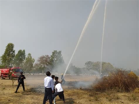 မြစ်သားမြို့နယ် ပေါမောအမှတ် ၇ အထည်စက်ရုံတွင် မီးဘေးအန္တရာယ်ကြိုတင်ကာကွယ်ရေး အသိပညာပေးဟောပြောခြင
