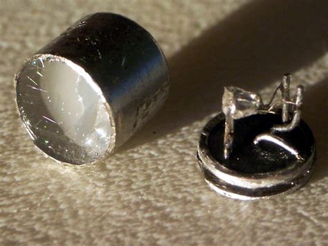 Anecdote Tin Whiskers Inside Of Af114 Transistors