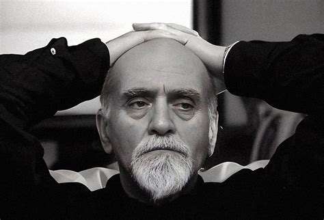 اشعار کوتاه ، متن ها ، سخنان و جملات رضا براهنی