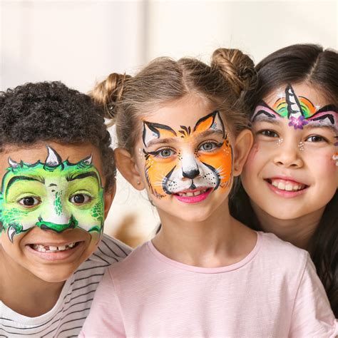 Професионален комплект за рисуване на лице и тяло Детски 17 цвята 3 четки 4 гъби Нетоксичен