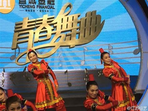 張馨予曬與媽媽合影，網友：基因強大，長得像媽媽堅信你沒整容！ 每日頭條