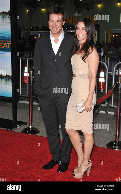Los Angeles Ca October 05 2009 Jason Bateman And Wife Amanda Anka