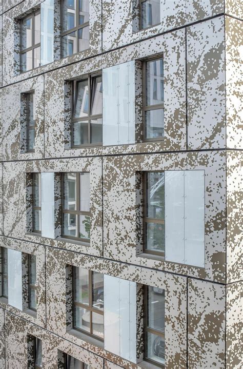 Aluminium Fassadenplatten Mit Eloxal Oberflächen Dachholzbau