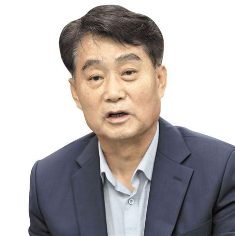 Police Apply For Arrest Warrant For Gunpo Mayor Ha Eun Ho On Bribery Charges
