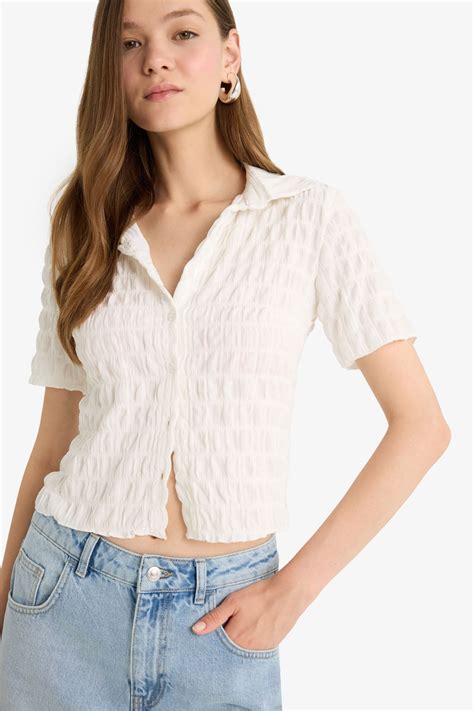 White Woman Slim Fit Fitted Textured Short Sleeve Shirt 3328416 Defacto
