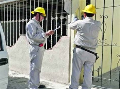 Sujeto Con Uniforme De Cfe Agrede Sexualmente A Mujer En Cdmx Imperio Noticias