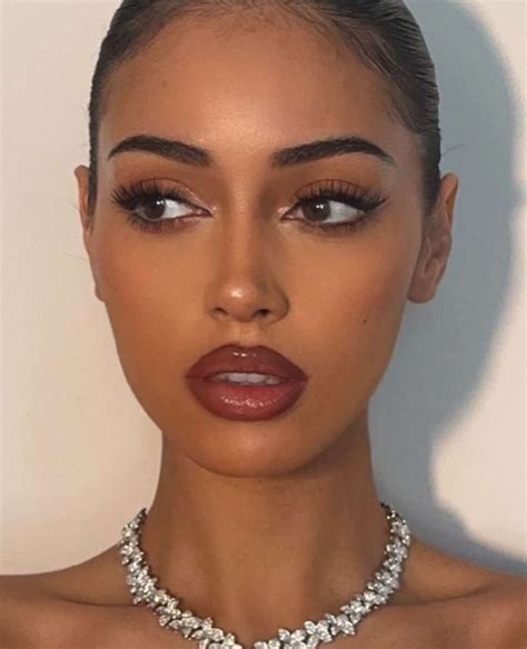 Pin By Rahimakh On Cute Makeup Inspiration Makeup Routine Simple Makeup