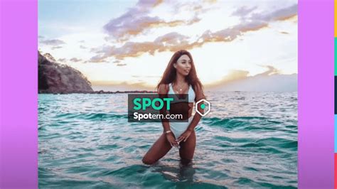 Are You Am I Nuri Triangle Swim Top In White Worn By Eva Gutowski In
