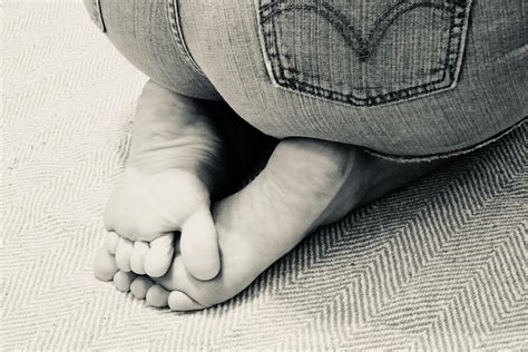 Would You Rub My Feet Scrolller