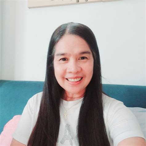 Magpalamig Lang Po Ulit Sa Mall Awra Lang Po Ulit 😅 Goodvibes Malling Escalatorgirl 😀