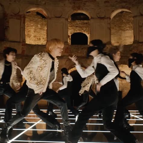 Jake And The Female Dancer