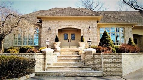 Tony Sopranos House Is A Real Life Home In New Jersey