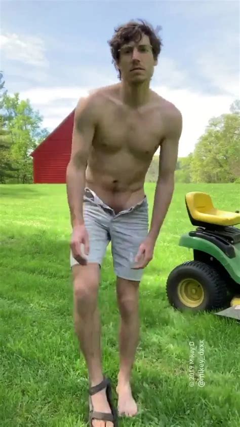 Lovely Hansome Guy Going Naked In A Farm ThisVid