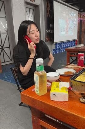 英语老师欠下两万元私人贷款不还就被曝光了性爱视频 性趣贴图