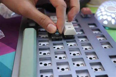 How To Replace Keyboard Switches On A Hot Swap Keyboard Switch And Click