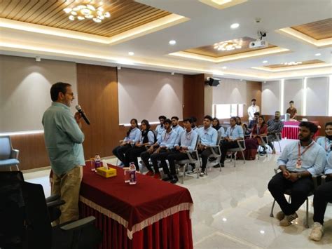 Fathi Muthu Surumi Shahabudeen On Linkedin Our Guiding Light Kochouseph Sir Addressing