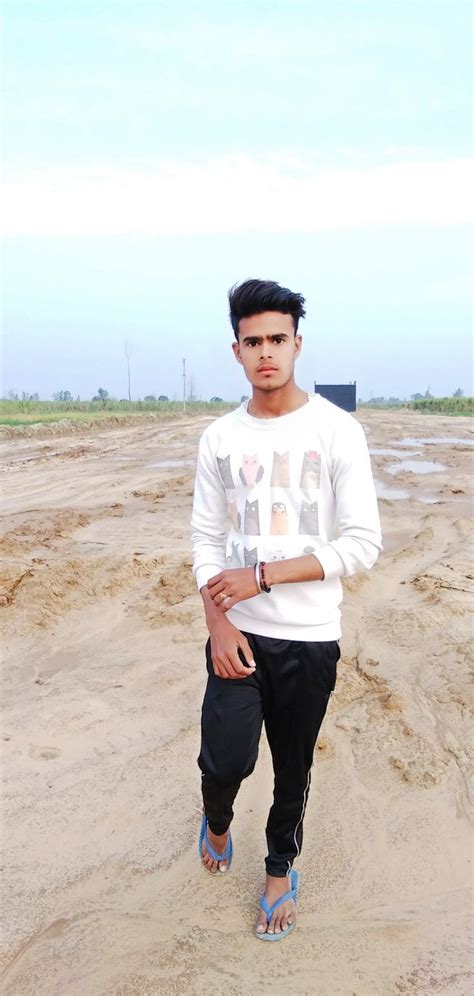 100 Shivam Upadhyay Hd Photos And Photography Wallpaper For Mobile 1080p1080×1349 2020