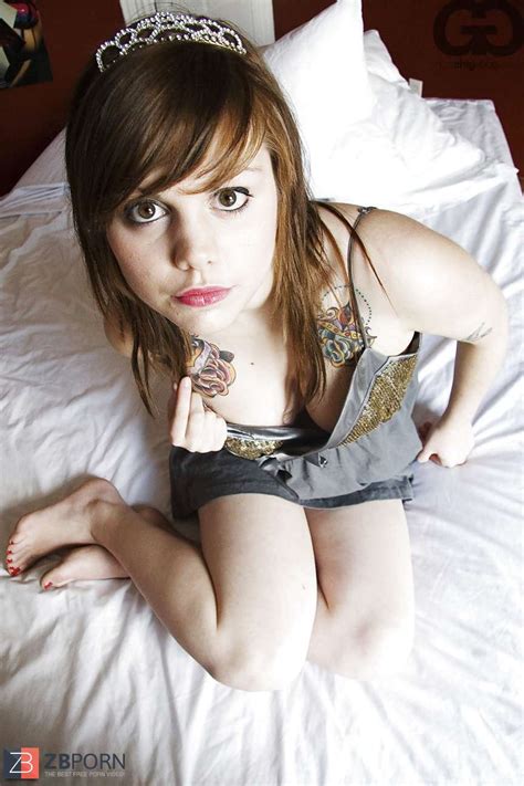 Beatrice Martin Aka Coeur De Pirate Canadian Pop Singer Zb Porn