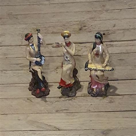 빈티지 베트남인형 전통악기 연주하는 여인들 3p세트 도자기 도자기인형빈티지인형인테리어소품장식품베트남on