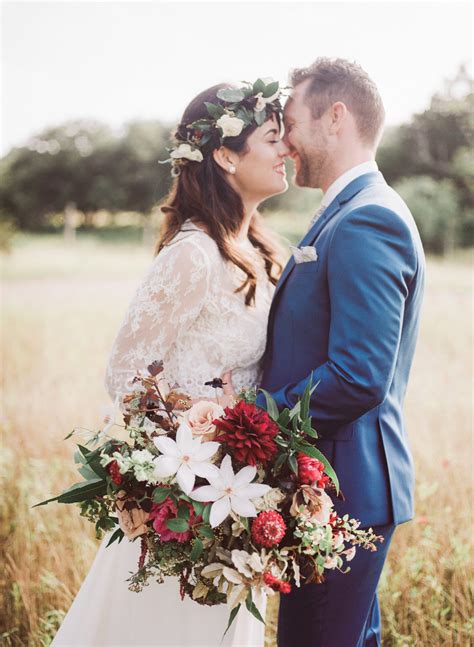 Sierra And Jordan Barefoot Boho Bride At Pecan Springs Ranch Showit Blog