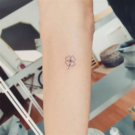 Minimalist Tattoo Four Leaf Clover Design Simple Symbol Of Hope