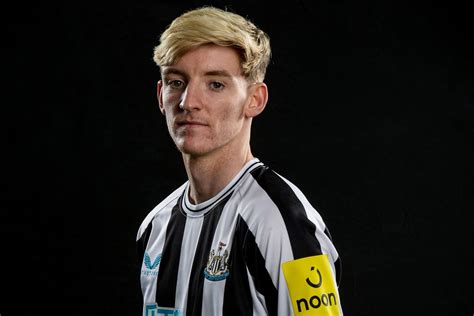 Confirmed Everton Sell Anthony Gordon To Newcastle Royal Blue Mersey