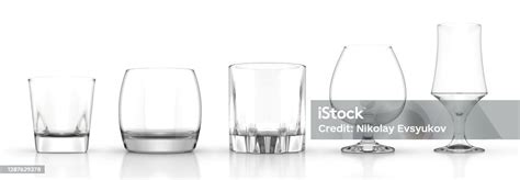 흰색 배경 고해상도 3d 일러스트레이션에 고립된 위스키 안경 스카치 버번 세트 컬렉션 럼 독한 술에 대한 스톡 사진 및 기타 이미지 럼 독한 술 유리 재료 유리잔