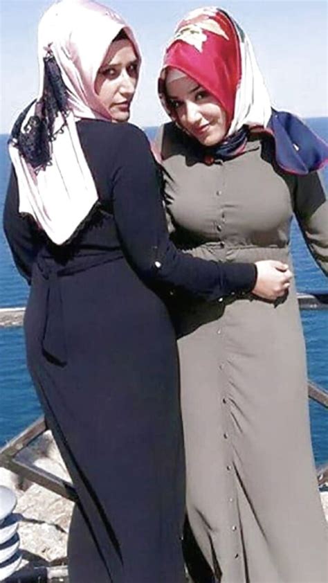 Arab Girls Hijab Girl Hijab Beautiful Iranian Women Curvy Girl Outfits Curvy Girl Fashion