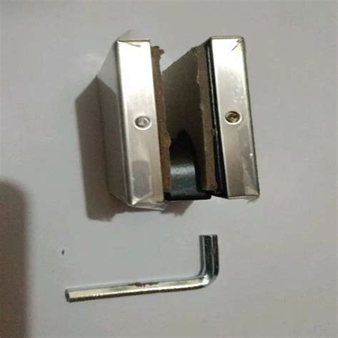 Aluminium Square Glass Patch Fitting Bracket Size 2x2inchlxw At