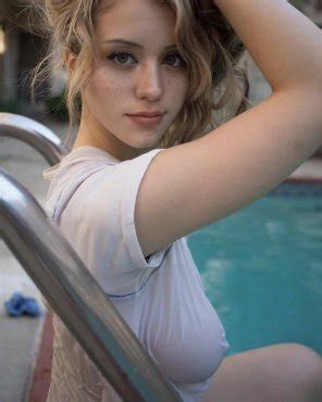 Wet T Shirt Porn Pic