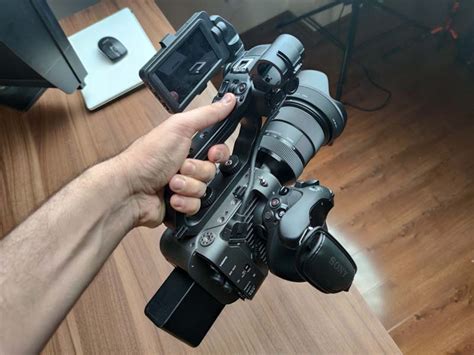 دخالت کردن در فرآیند فیلمبرداری؛ غیرحرفه ای اما حرفه ای رضاصاد