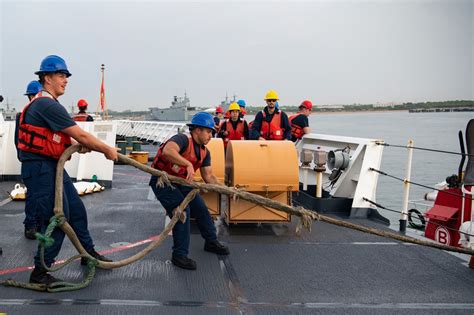 Dvids Images Coast Guard Cutter Hamilton Arrives In Rota Spain For