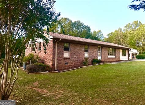 153 S Bruce St Baldwin Ga 30511 269 000 ®