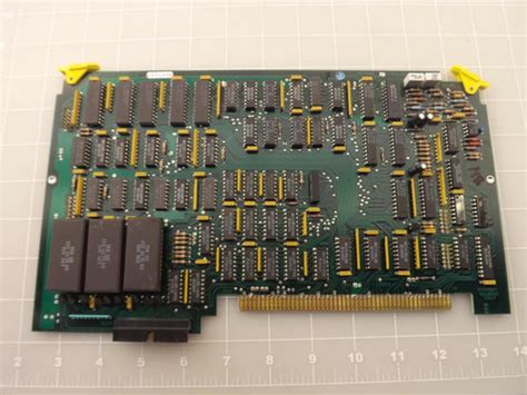 670 7524 Y7921 04 Tektronix 670 7524 Y7921 04 Circuit Board T44354