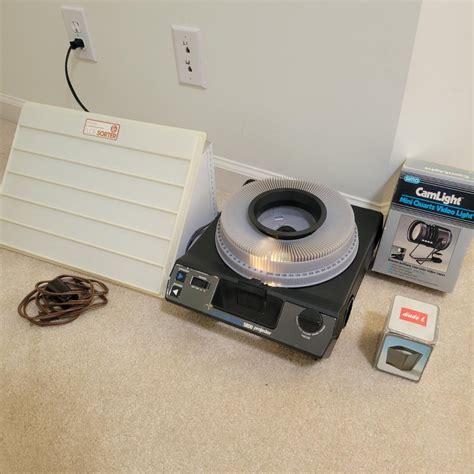 Kodak Carousel 5200 Projector Slide Sorter Slide Trays And More 2o