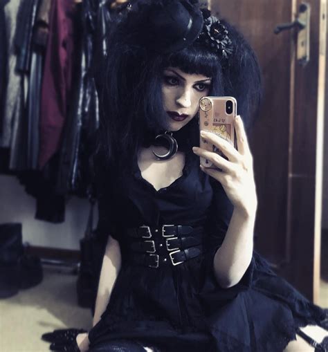 22 Best U Lizvi Images On Pholder Trans Goth Style And Lgbt