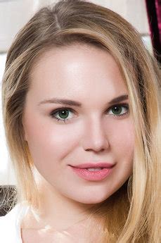 Stephanie Model Profile Indexxx Com