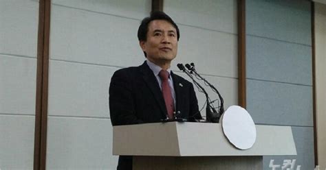 김진태 레고랜드 지연시 최문순 강원지사 사퇴요구