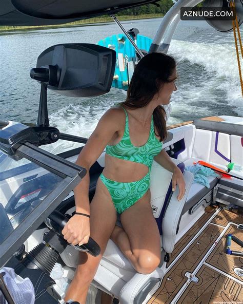 ALEX MORGAN Nude AZNude