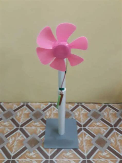 Windmill Using Plastic Multi Blade Turbine