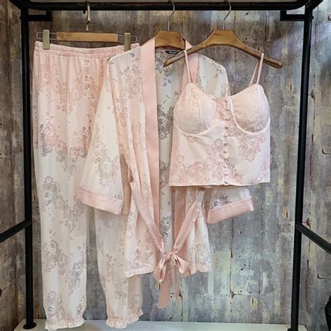 Set ชุดนอนสุดคุ้ม พร้อมเสื้อคลุม จะใส่แบบสายเดี่ยว ขายาว ️เซ็ท3ชิ้น Nookyshop27 Thaipick