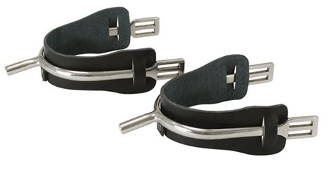 ШПОРЫ Шпора от немецкого Sporn крепится ремешком на верхней части