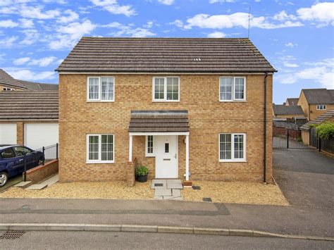 3 Bed Detached House For Sale In Sharman Drive Corby Northants Nn18