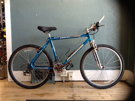 Mongoose Iboc Comp Sx Mtb 17 5 In Express Bike Shop